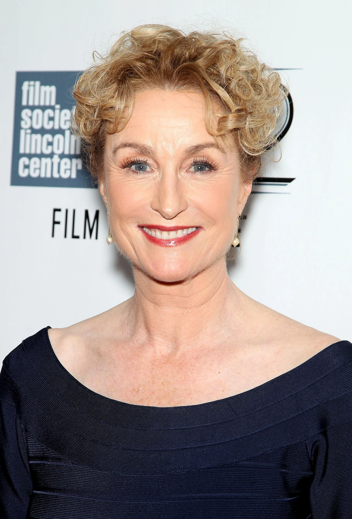 Lisa Banes | Doblaje Wiki | Fandom