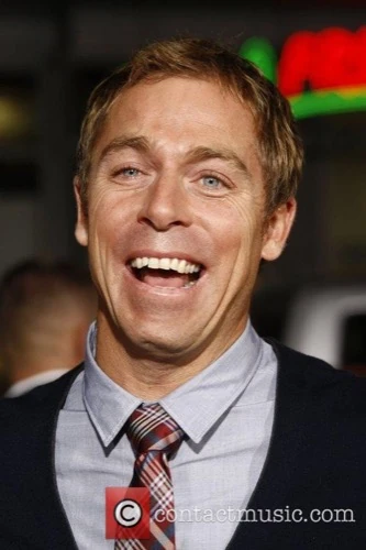 Dave England | Doblaje Wiki | Fandom
