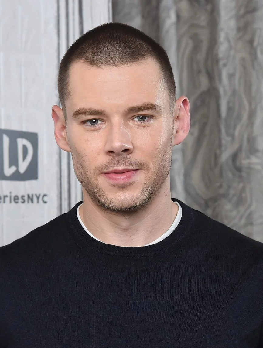 Brian J. Smith | Doblaje Wiki | Fandom