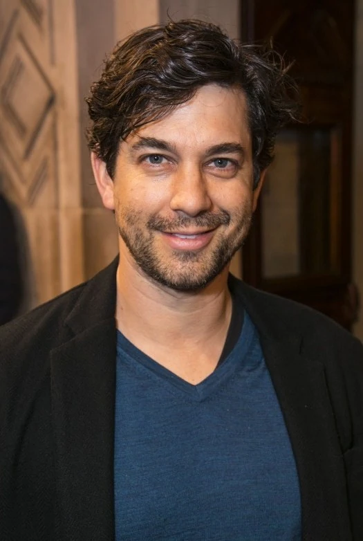 Adam Garcia | Doblaje Wiki | Fandom