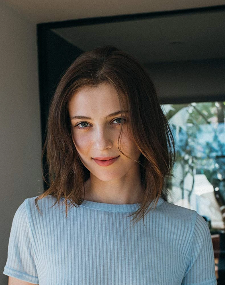 Zoe Levin | Doblaje Wiki | Fandom