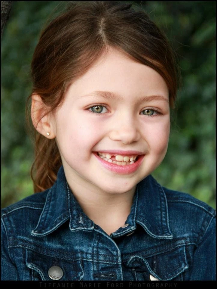 Claire Geare | Doblaje Wiki | Fandom