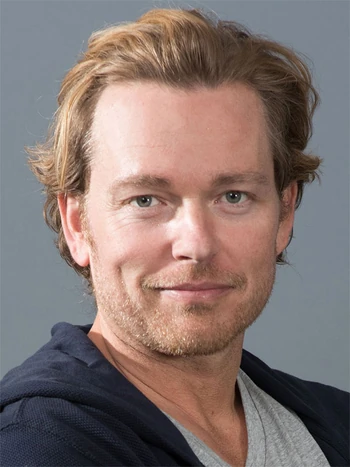 Jonathan Scarfe | Doblaje Wiki | Fandom