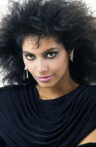 Vanity | Doblaje Wiki | Fandom