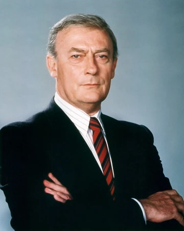 Edward Woodward | Doblaje Wiki | Fandom
