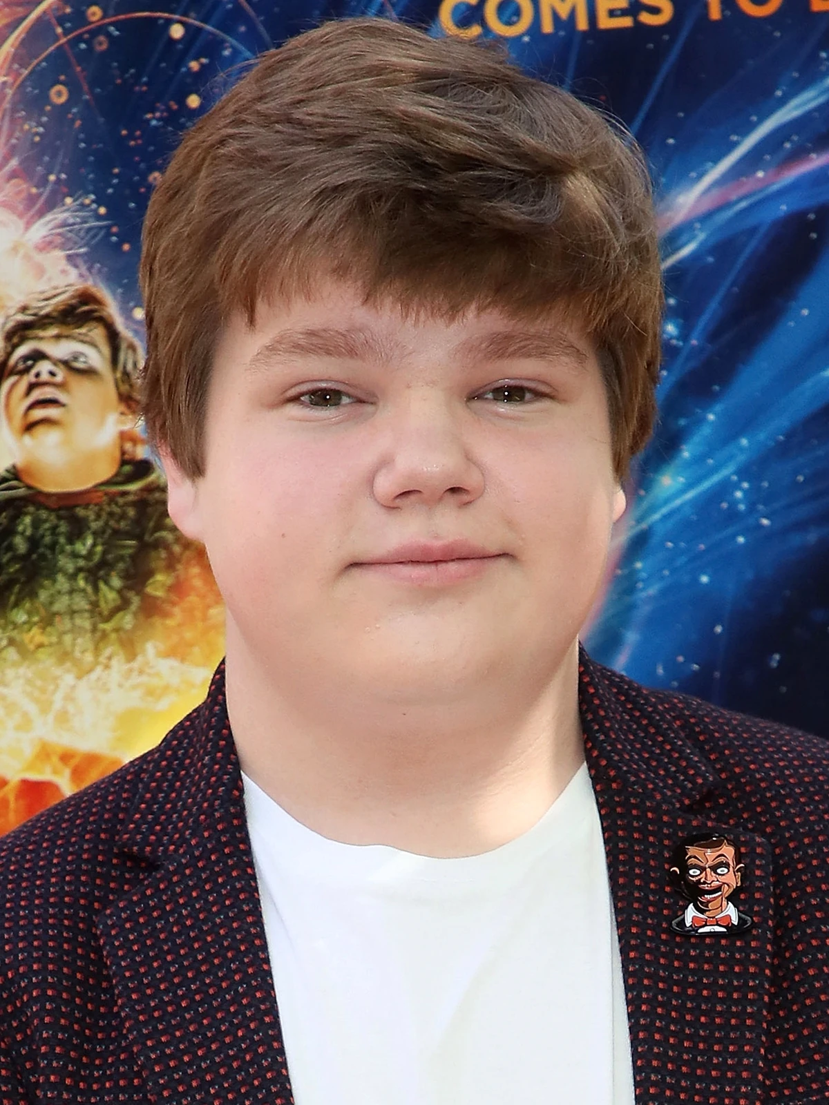 Jeremy Ray Taylor | Doblaje Wiki | Fandom