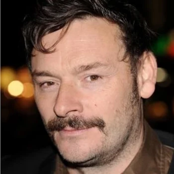 Julian Barratt | Doblaje Wiki | Fandom