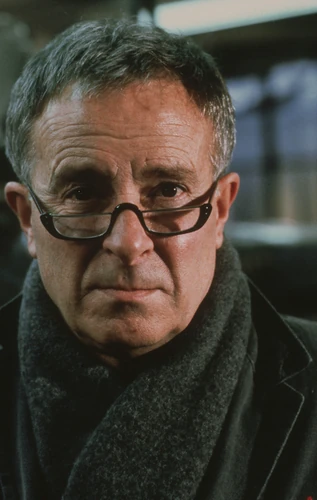 Alec McCowen | Doblaje Wiki | Fandom