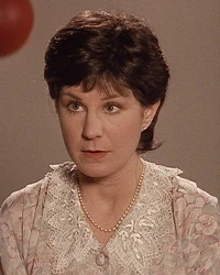 Chloe Webb | Doblaje Wiki | Fandom