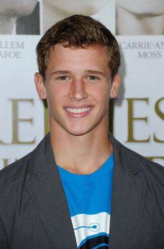 Cayden Boyd | Doblaje Wiki | Fandom