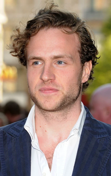 Rafe Spall | Doblaje Wiki | Fandom