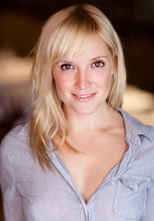 Stephanie Anne Mills | Doblaje Wiki | Fandom