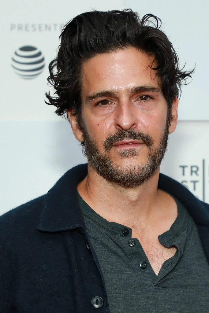 Jonathan Cherry | Doblaje Wiki | Fandom