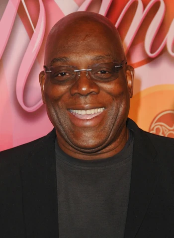 Thom Barry | Doblaje Wiki | Fandom