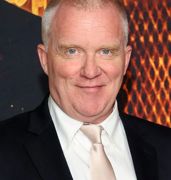 Anthony Michael Hall | Doblaje Wiki | Fandom