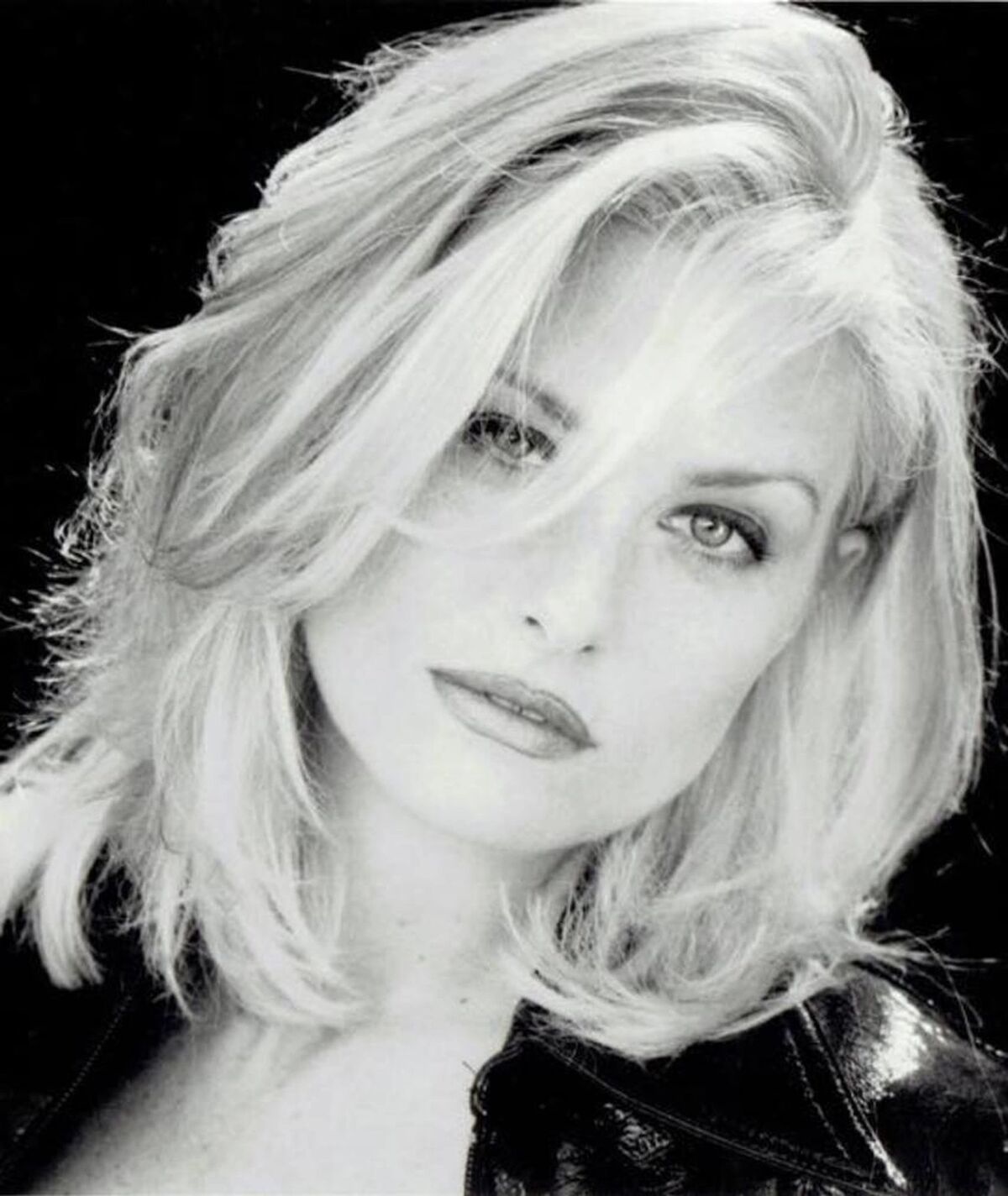 Lezlie Deane | Doblaje Wiki | Fandom