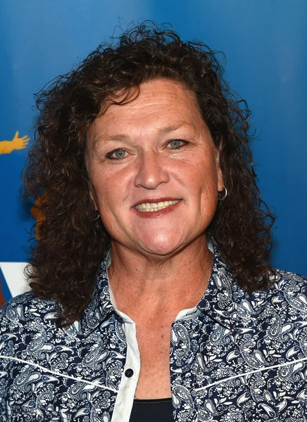 Dot Jones | Doblaje Wiki | Fandom