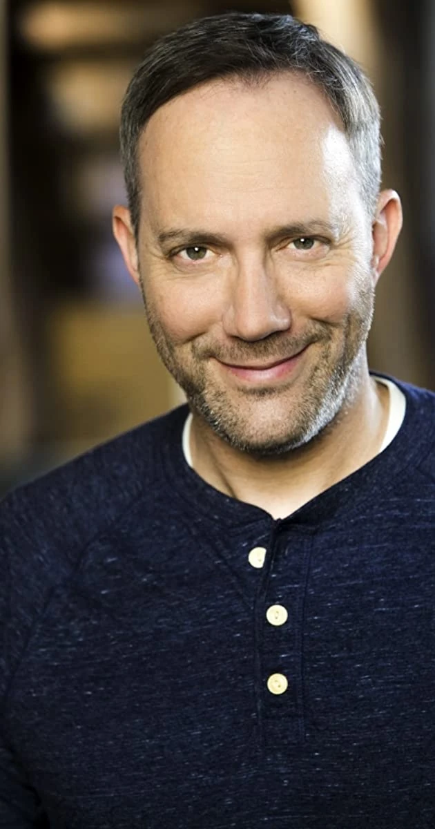 Adam Pilver | Doblaje Wiki | Fandom