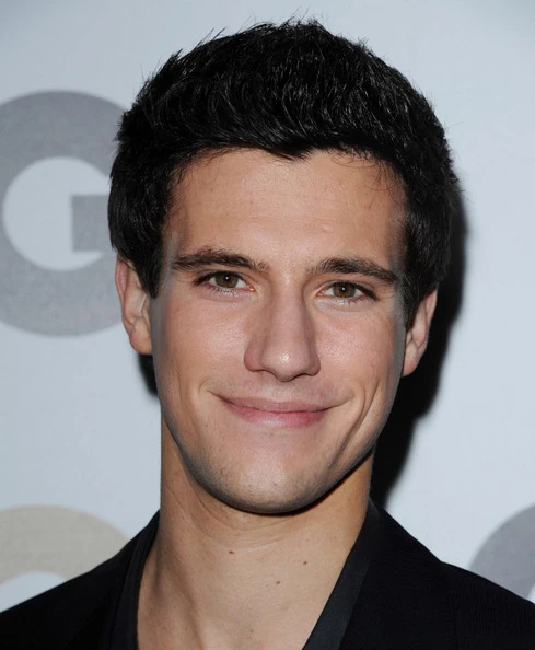 Drew Roy | Doblaje Wiki | Fandom