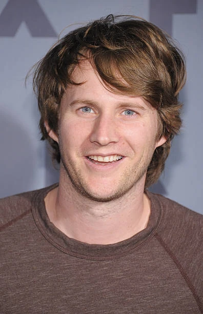 Derek Richardson | Doblaje Wiki | Fandom