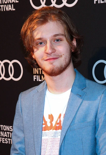 Fred Hechinger | Doblaje Wiki | Fandom