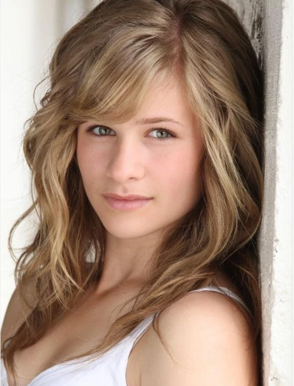 Jenna Boyd | Doblaje Wiki | Fandom