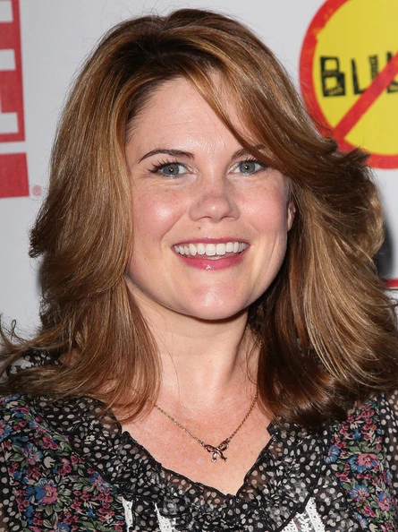 Jennifer Hall | Doblaje Wiki | Fandom