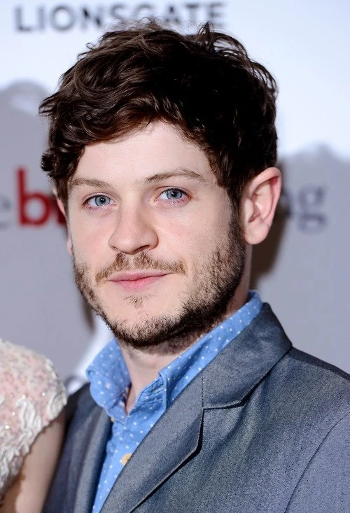 Iwan Rheon | Doblaje Wiki | Fandom