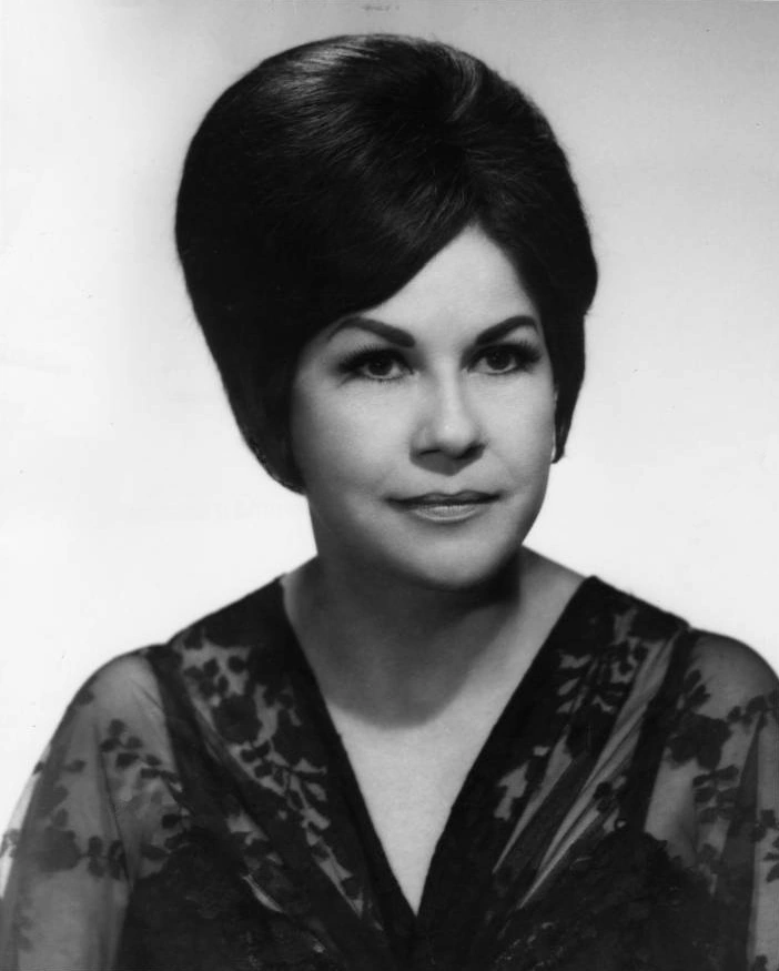 Eva Alers | Doblaje Wiki | Fandom