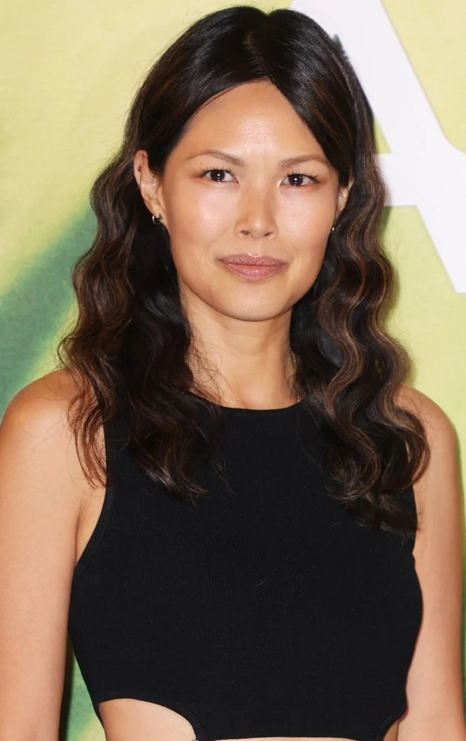 Elaine Tan | Doblaje Wiki | Fandom