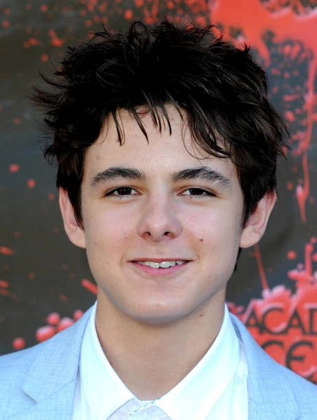 Max Charles | Doblaje Wiki | Fandom