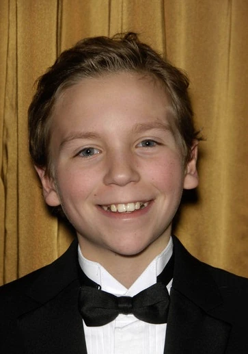 Tanner Maguire | Doblaje Wiki | Fandom