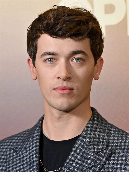 Tom Blyth | Doblaje Wiki | Fandom