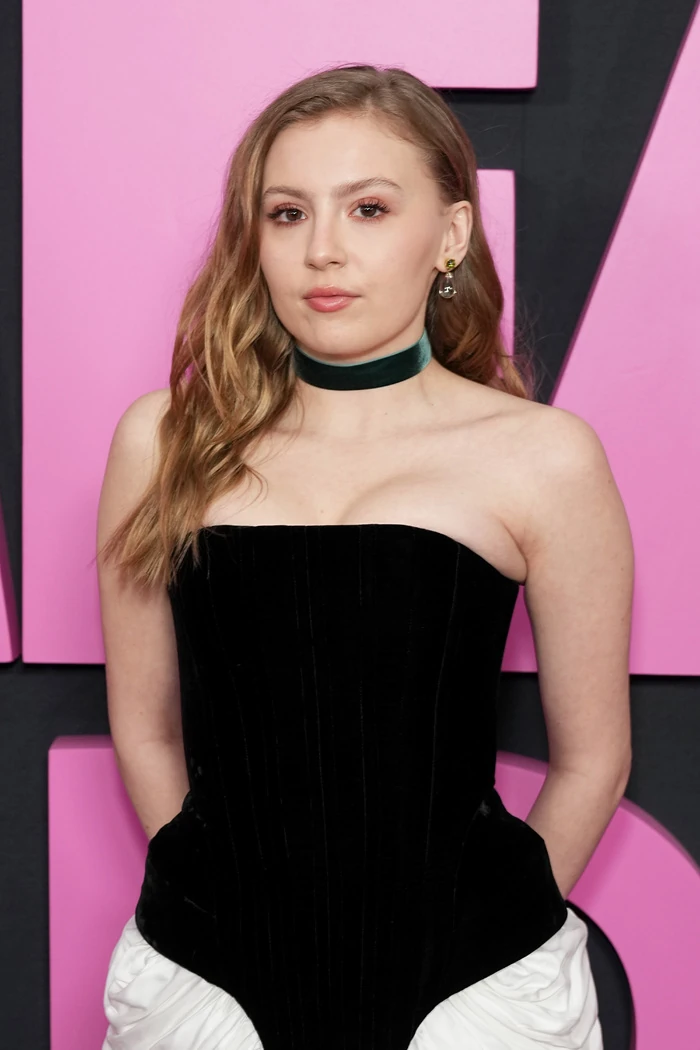 Bebe Wood | Doblaje Wiki | Fandom