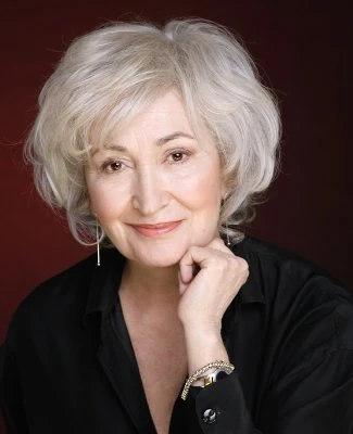 Jennifer Rhodes | Doblaje Wiki | Fandom