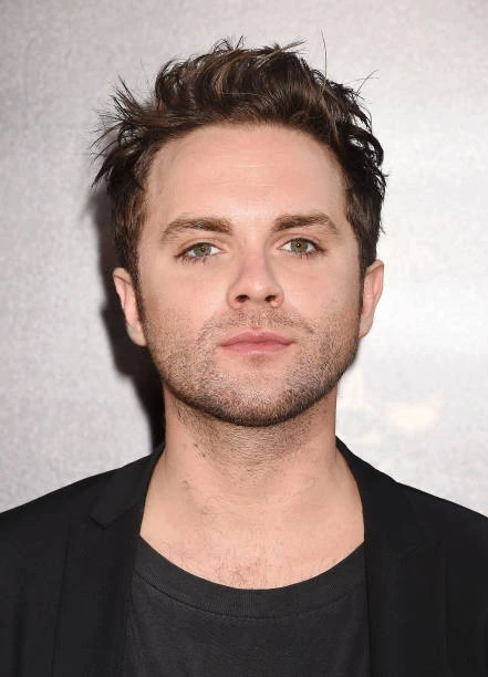 Thomas Dekker | Doblaje Wiki | Fandom