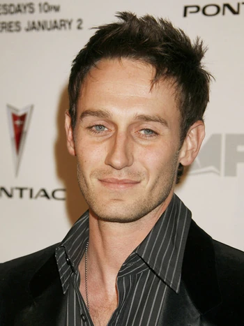 Josh Stewart | Doblaje Wiki | Fandom
