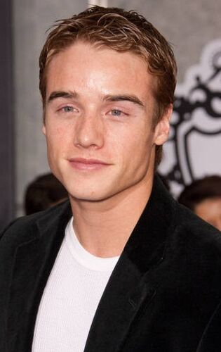 Brando Eaton | Doblaje Wiki | Fandom