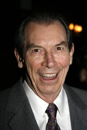 Richard Easton | Doblaje Wiki | Fandom