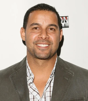 Jon Huertas | Doblaje Wiki | Fandom