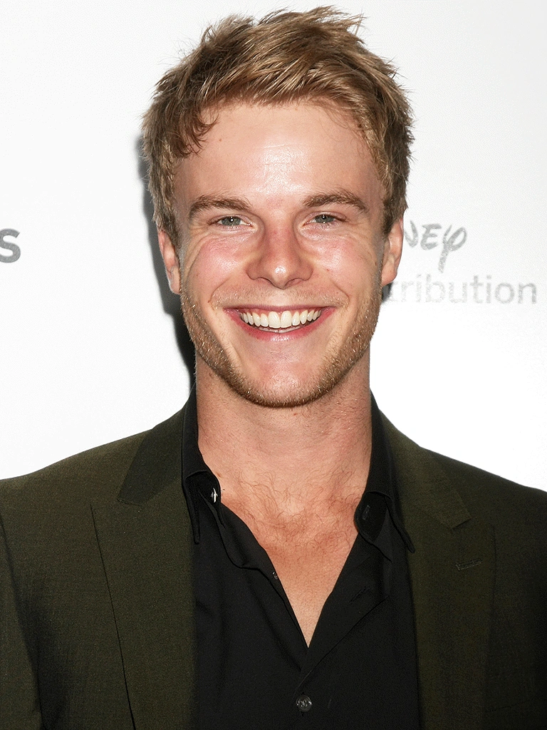 Graham Rogers | Doblaje Wiki | Fandom
