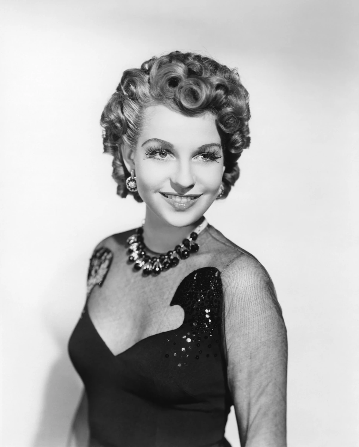 Betty Field | Doblaje Wiki | Fandom