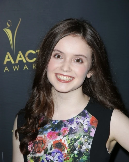 Lara Robinson | Doblaje Wiki | Fandom