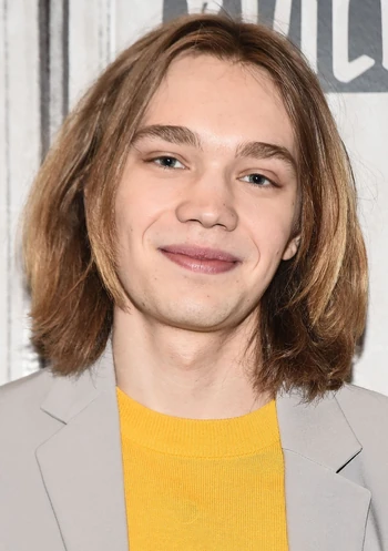 Charlie Plummer | Doblaje Wiki | Fandom