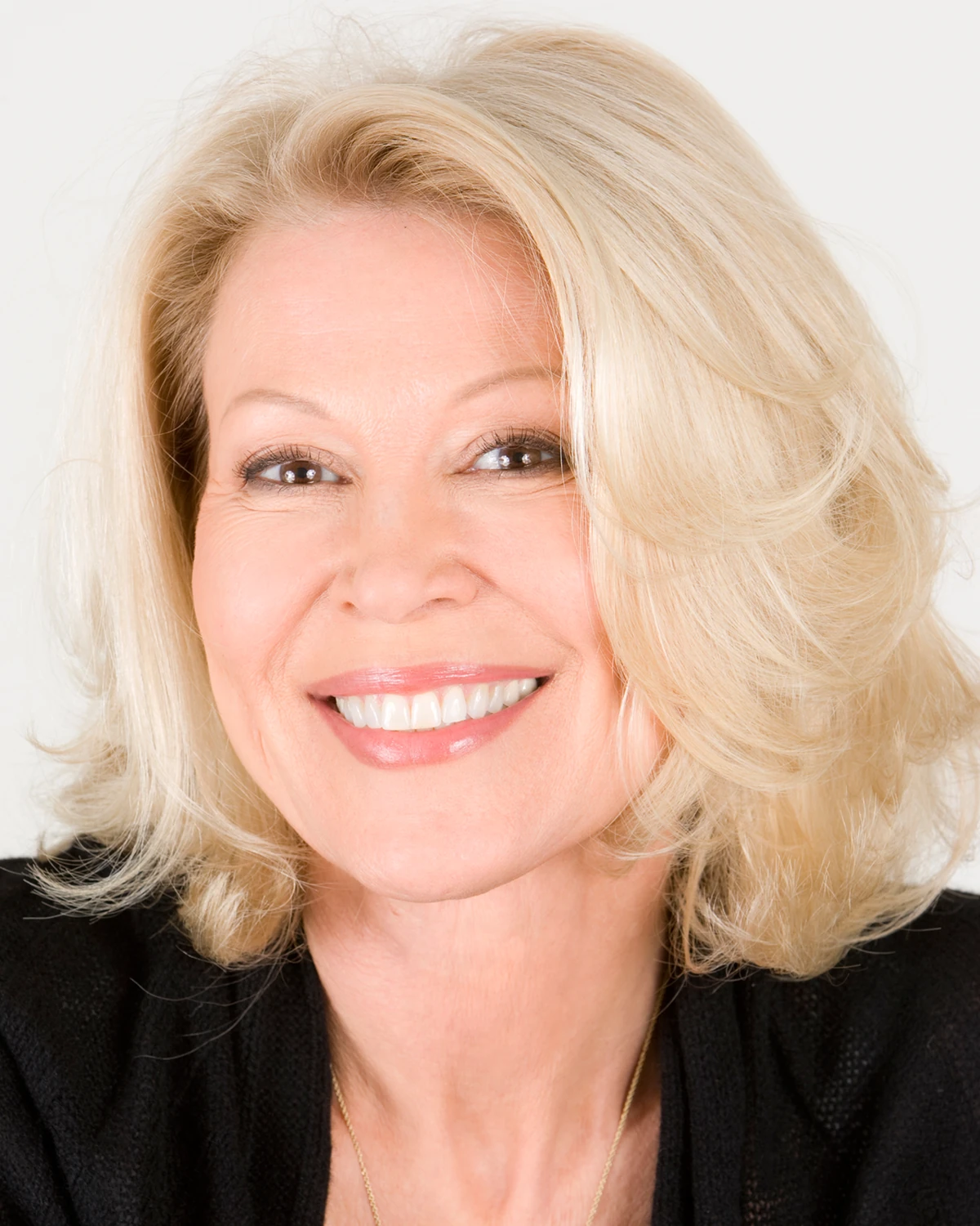 Leslie Easterbrook | Doblaje Wiki | Fandom