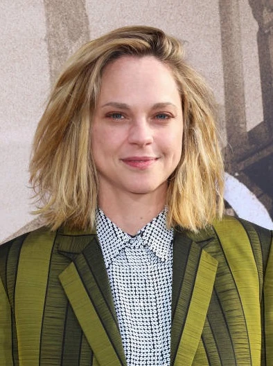 Fiona Dourif | Doblaje Wiki | Fandom