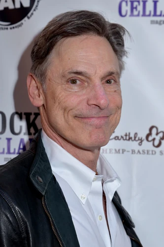 Nicholas Guest | Doblaje Wiki | Fandom