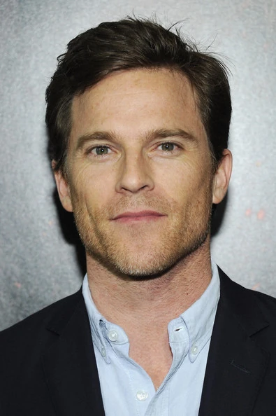 Mike Doyle | Doblaje Wiki | Fandom