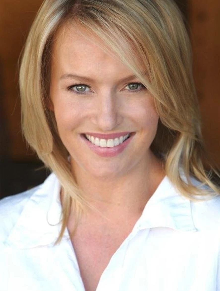 Rebecca Carlton | Doblaje Wiki | Fandom