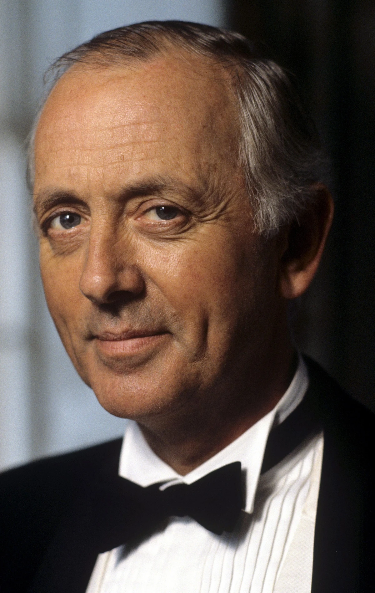 Benjamin Whitrow | Doblaje Wiki | Fandom